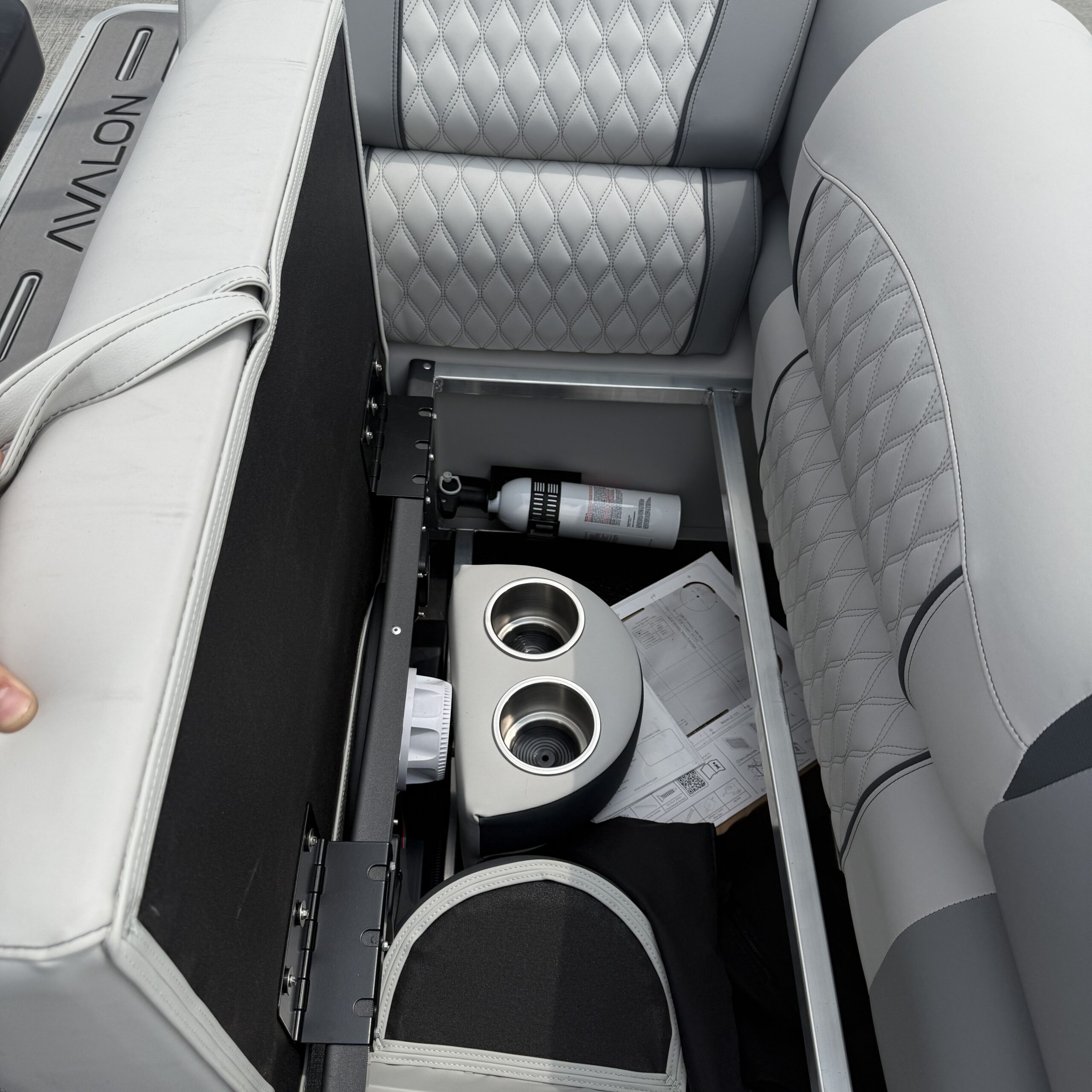 2026 25' AVALON QLS25T Excalibur - Ocean Marine Boats - AVA-151 June 24 ...